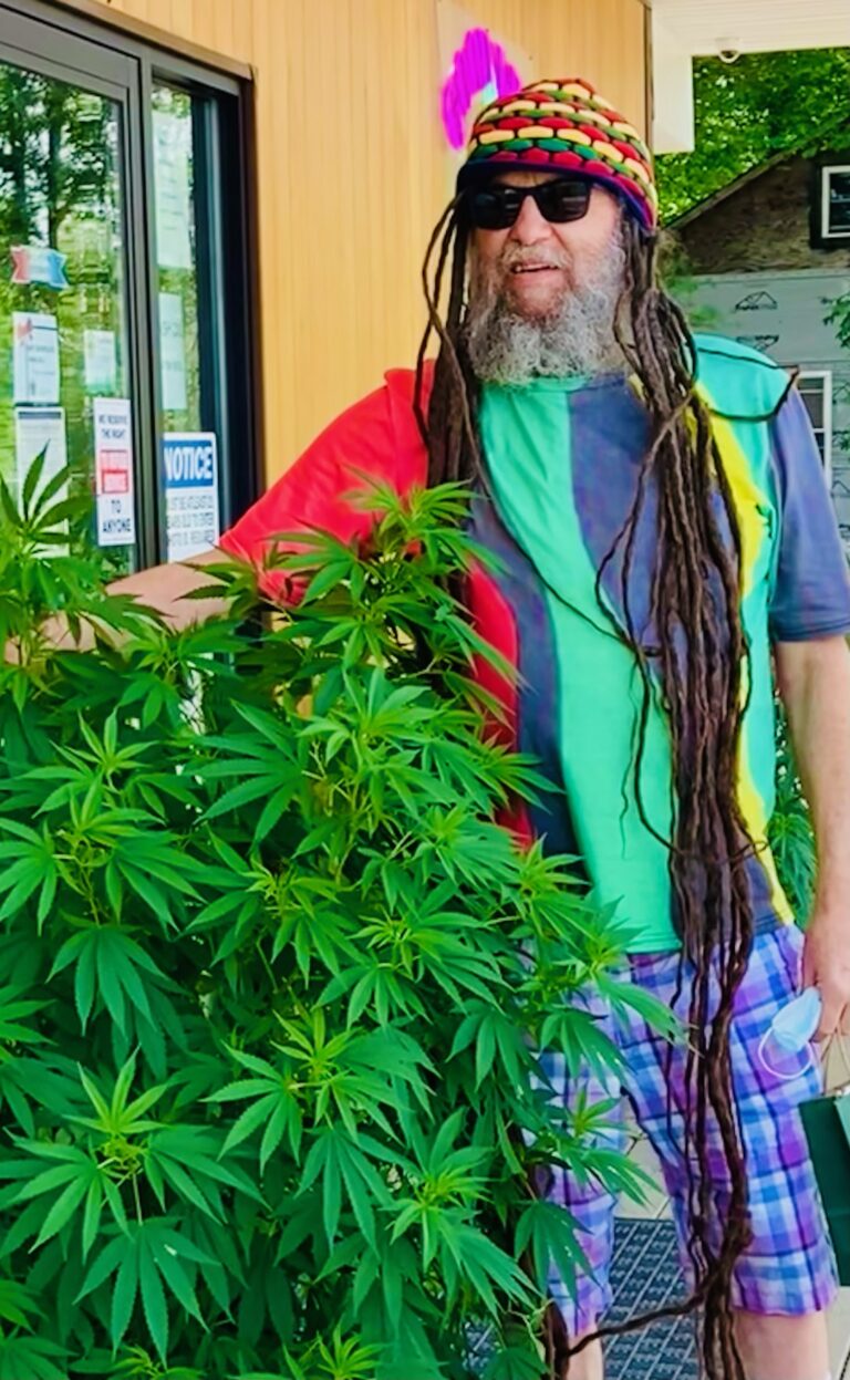 Play I Some Music w/ Papa Andy 12/27/25 – Spark!